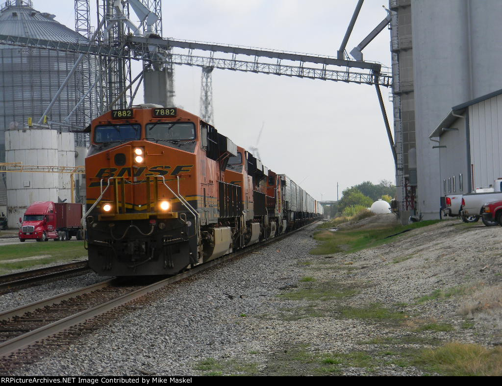 BNSF 7882